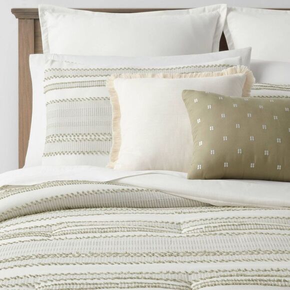 Threshold | Bedding | Open Box Threshold 8pc Full Clipped Jacquard ...